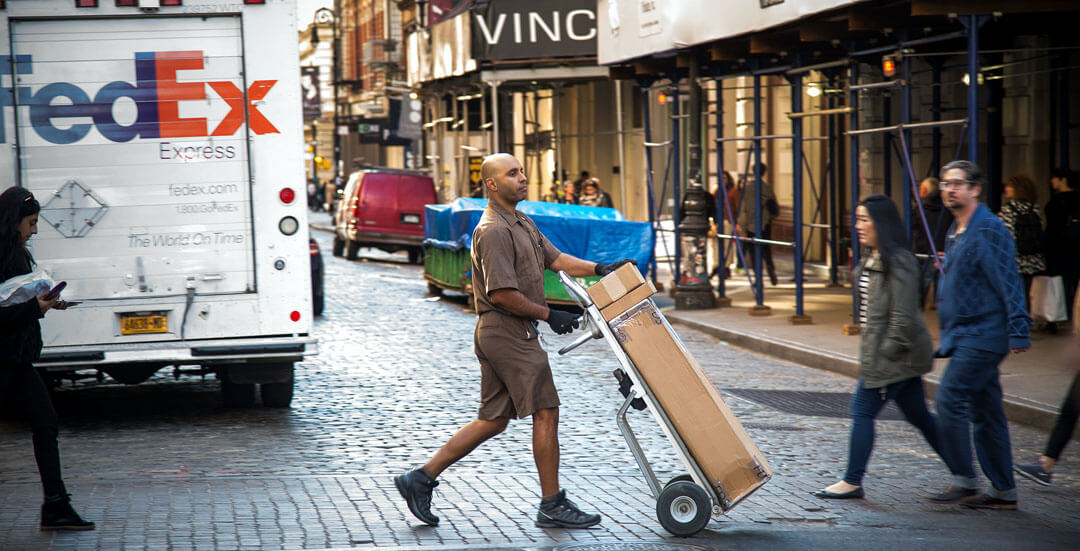 7 Key Tips for Successful Small Parcel Contract Negotiations - ParcelLogix